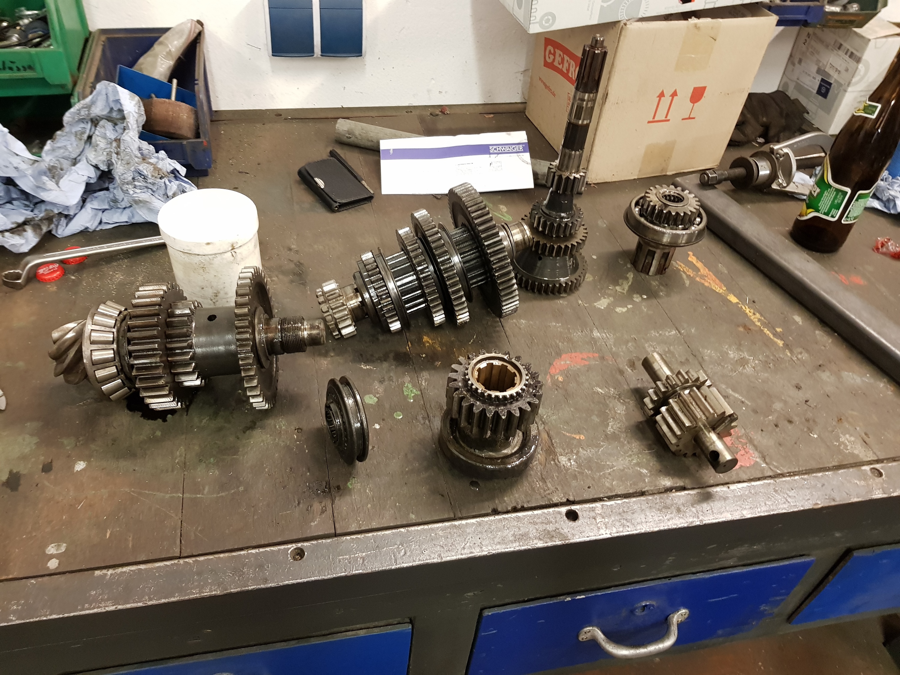 der Inhalt vom Getriebe - Fendt Oldtimer Forum